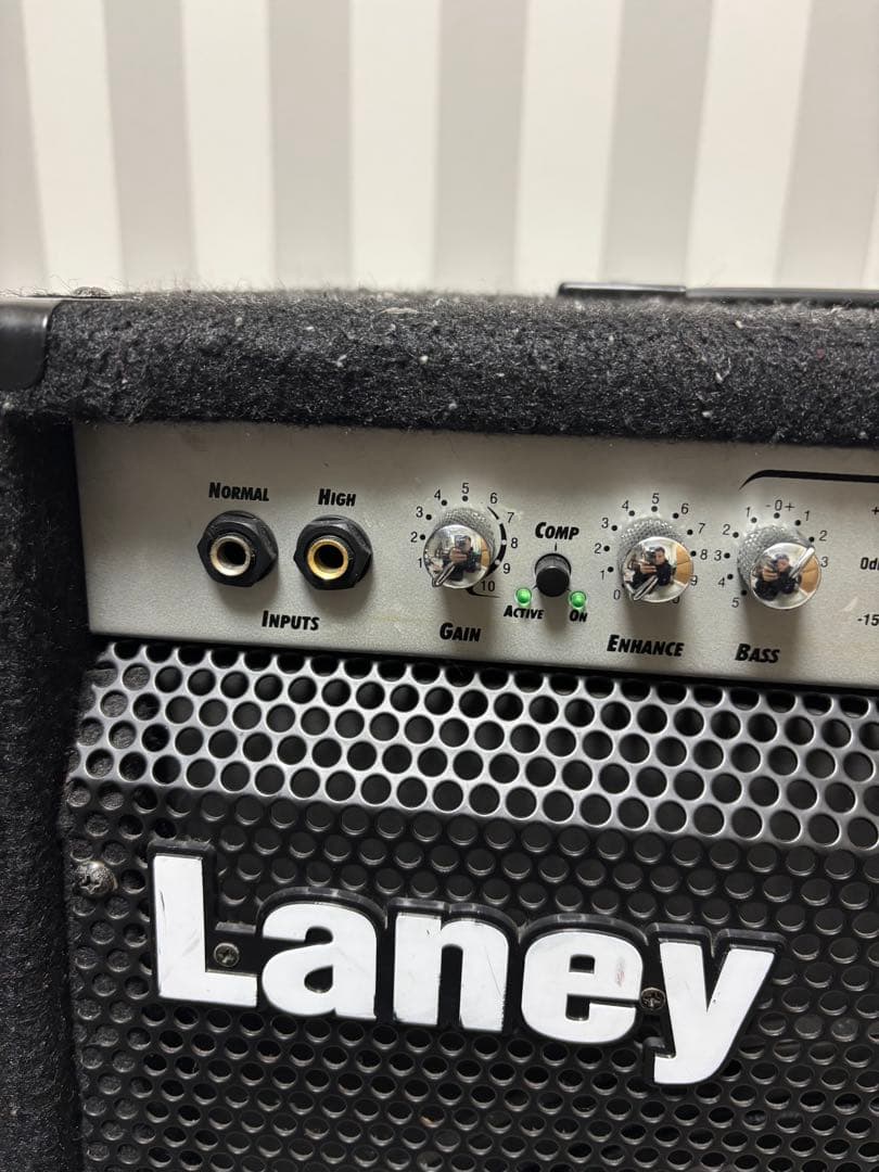 Laney アンプ　RB8 レイニー ベースアンプ
