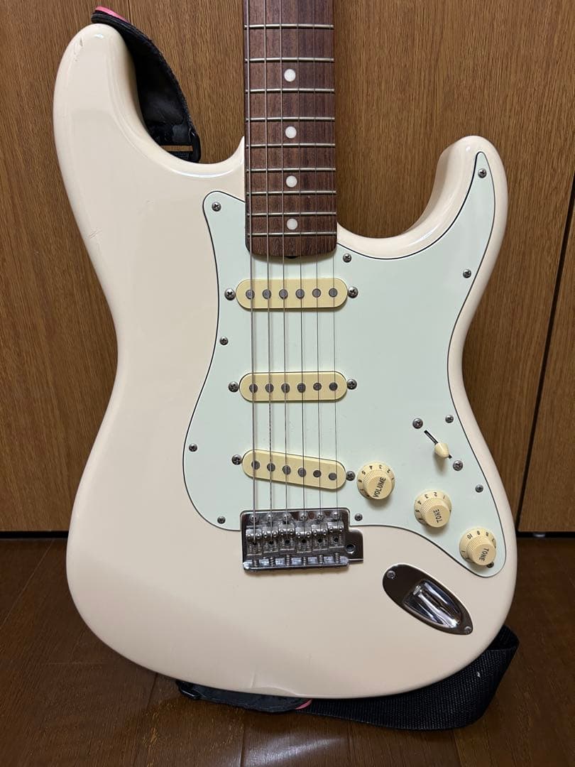 【購入不可・Rockが主食！！】Fender Japan ST62 VWH