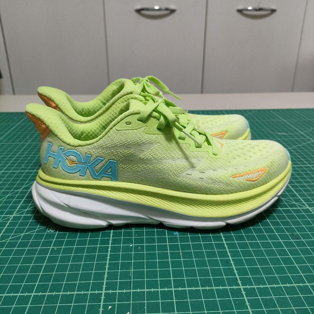 ホカオネオネ HOKA CLIFTON9 ランニングシューズ 23cm