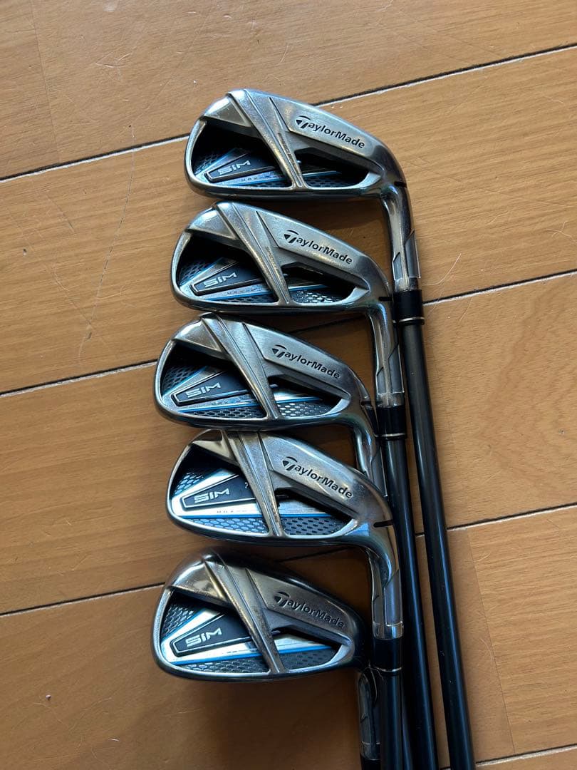 TaylorMade SIM MAXアイアンセット　6-9 P カーボンシャフト