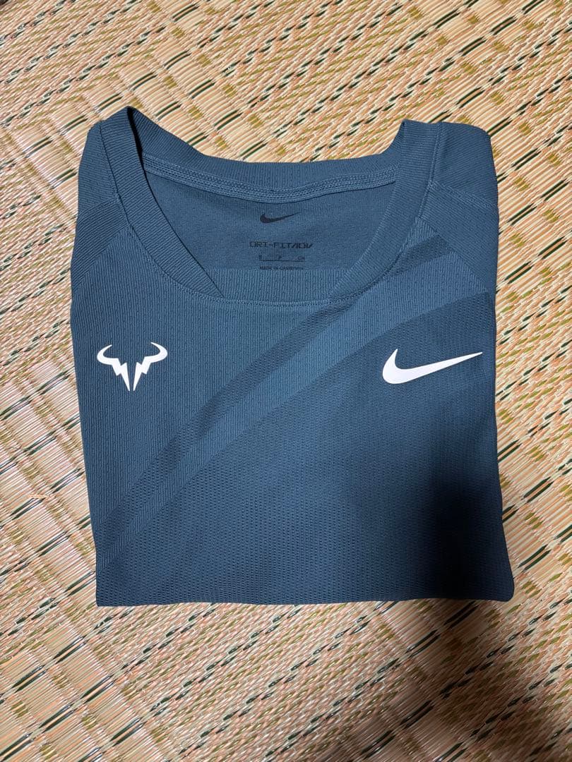 Nike ラファエル・ナダル Tシャツとショートパンツ、シューズ