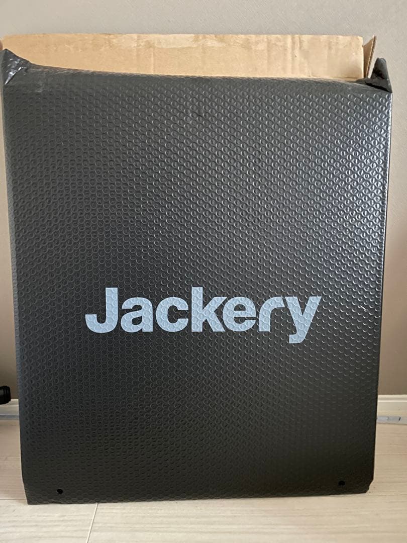 Jackery SolarSaga 100 折りたたみ式