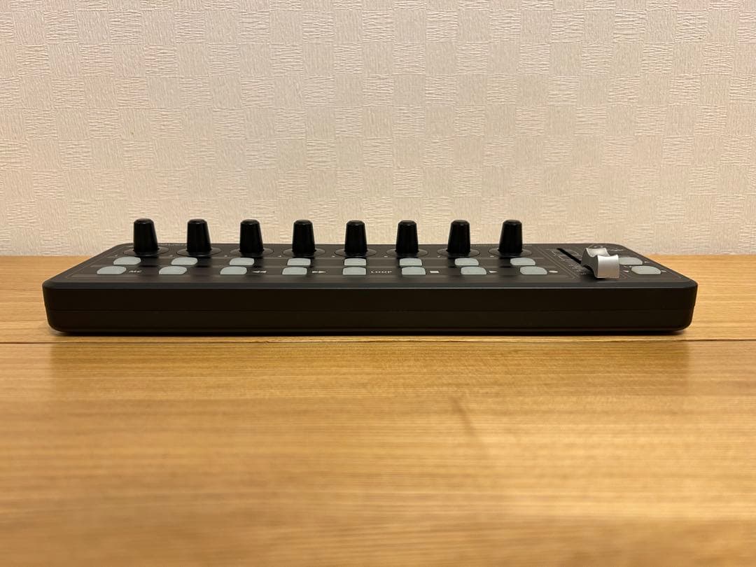 Behringer X TOUCH MINI MIDIコントローラー