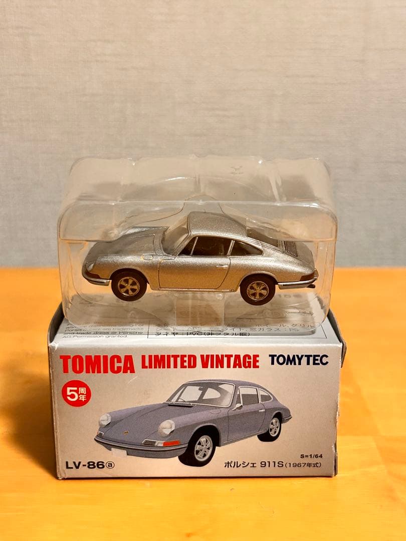 TOMICA LIMITED VINTAGE ポルシェ 911S LV-86