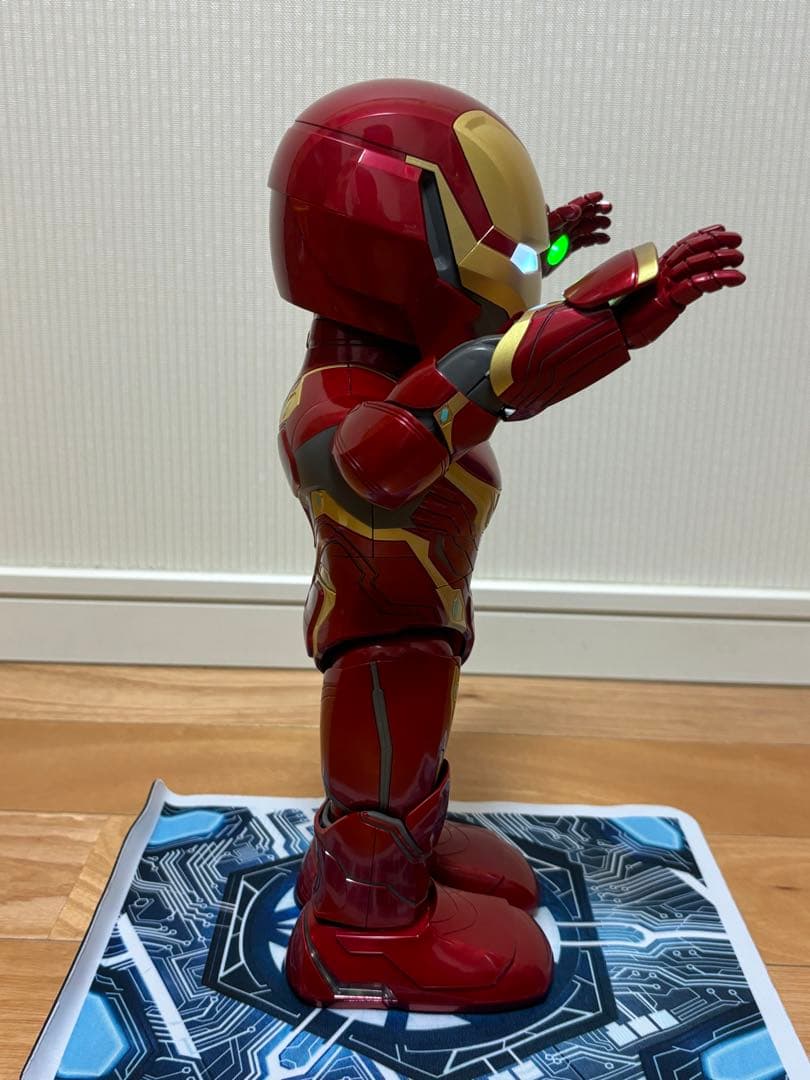 トイザらス限定 IRON MAN MK50 ROBOT MARVE アイアンマン