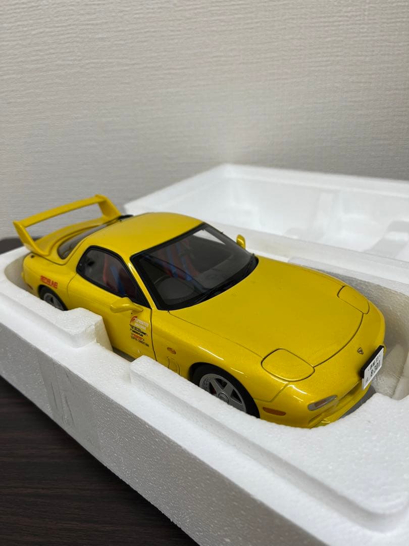 オートアート頭文字D 1/18 Mazda RX-7 FD