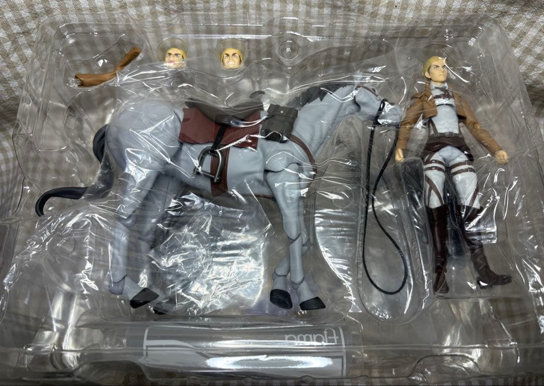 【とうもろこし様用】figma エルヴィン・スミス &リヴァイ
