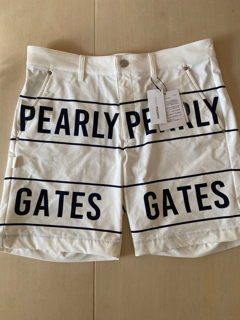 値下げ！新品　PEARLY GATES ロゴプリント ショートパンツ 　サイズ4