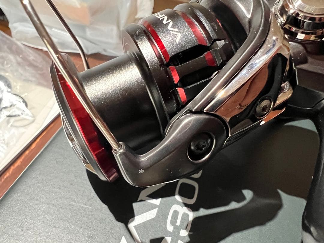 SHIMANO ヴァンフォード C3000HG リール　 予備スプール付き