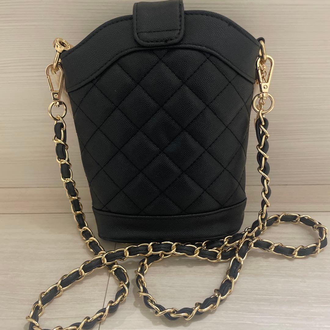 CHANEL ノベルティショルダーバッグ