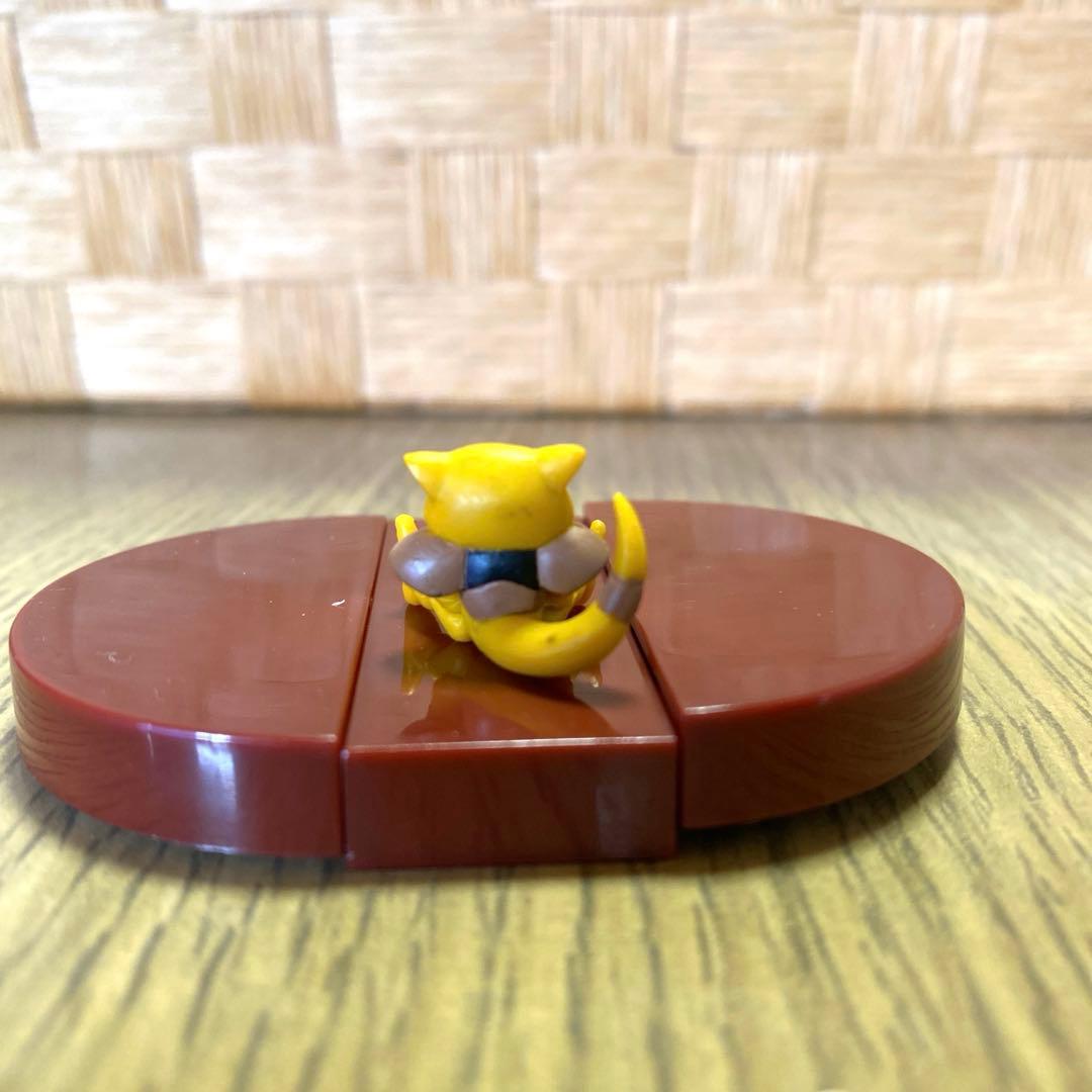立体ポケモン図鑑　ケーシィ　ユンゲラー　フーディン　フィギュア　1/40