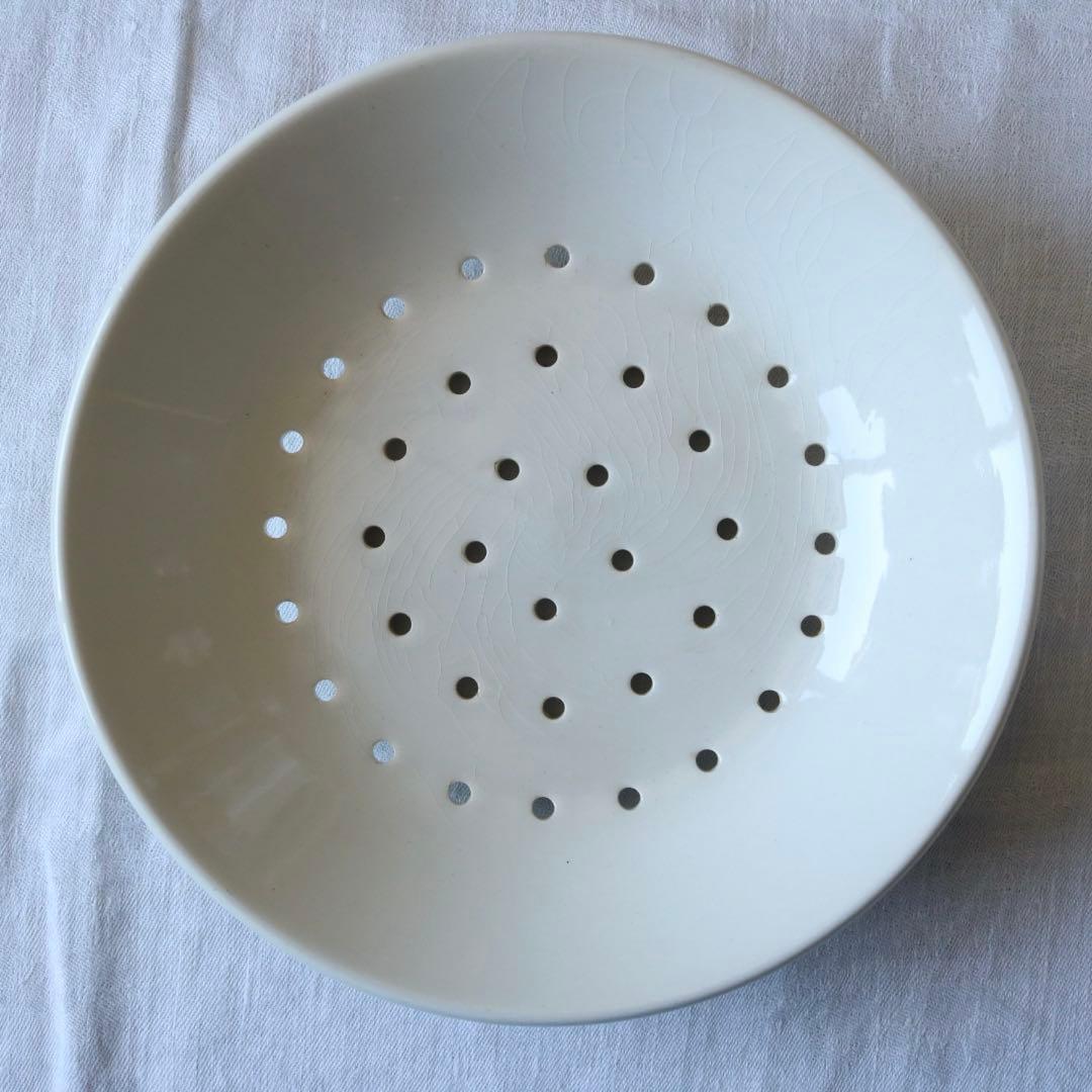 フランス　アンティーク　プレート　水切り　チーズ　豆腐　白　さくらんぼ