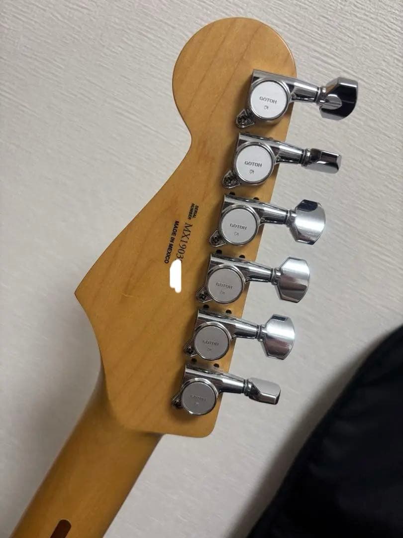 Fender Stratocaster ホワイト ギターケース付き