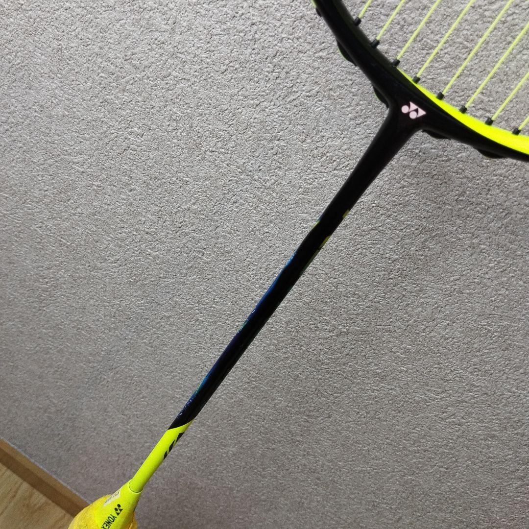 【廃盤品】YONEX ASTROX77 4UG5 シャインイエロー ①