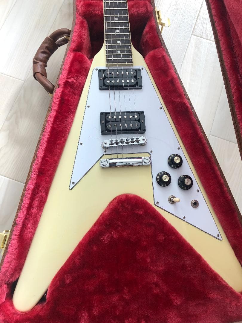 Gibson Flying V white ギブソン　フライングV 白