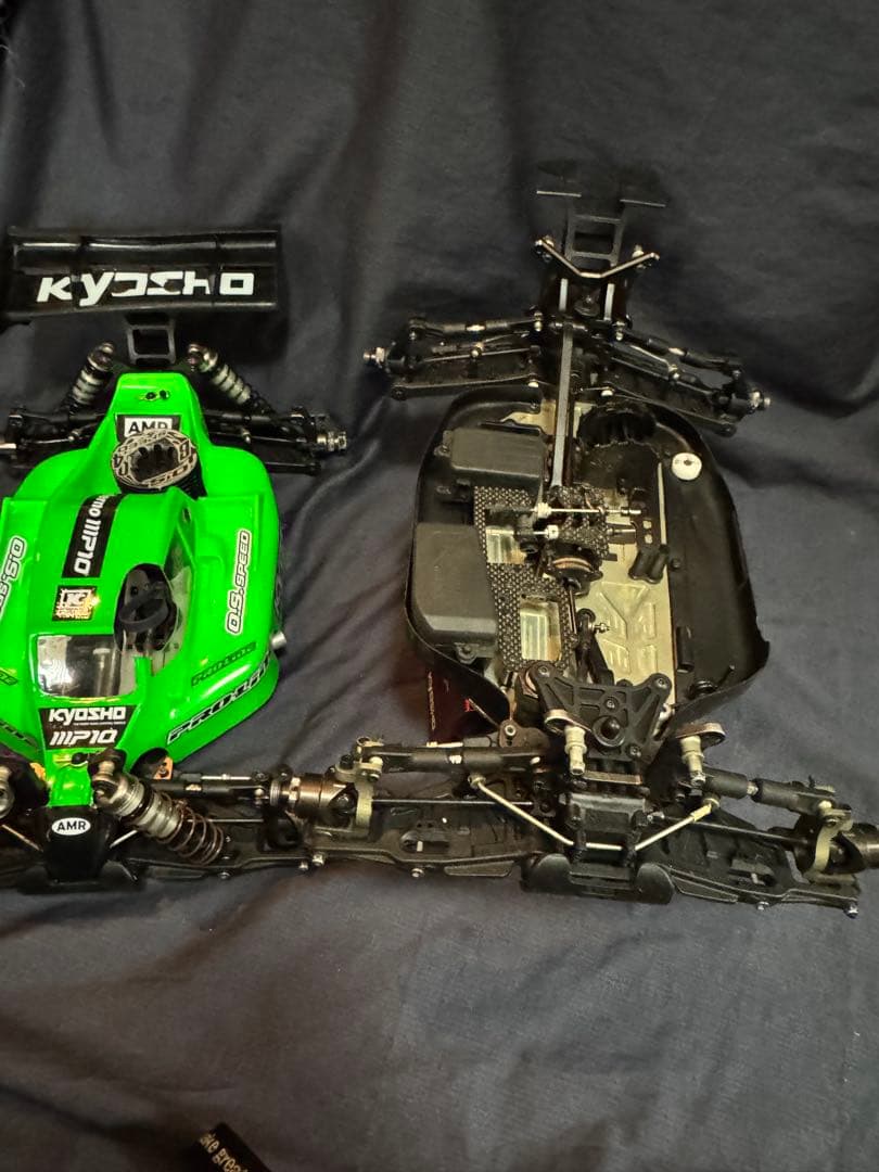 Kyosho inferno MP10 tki3 RC 1/8エンジンバギー