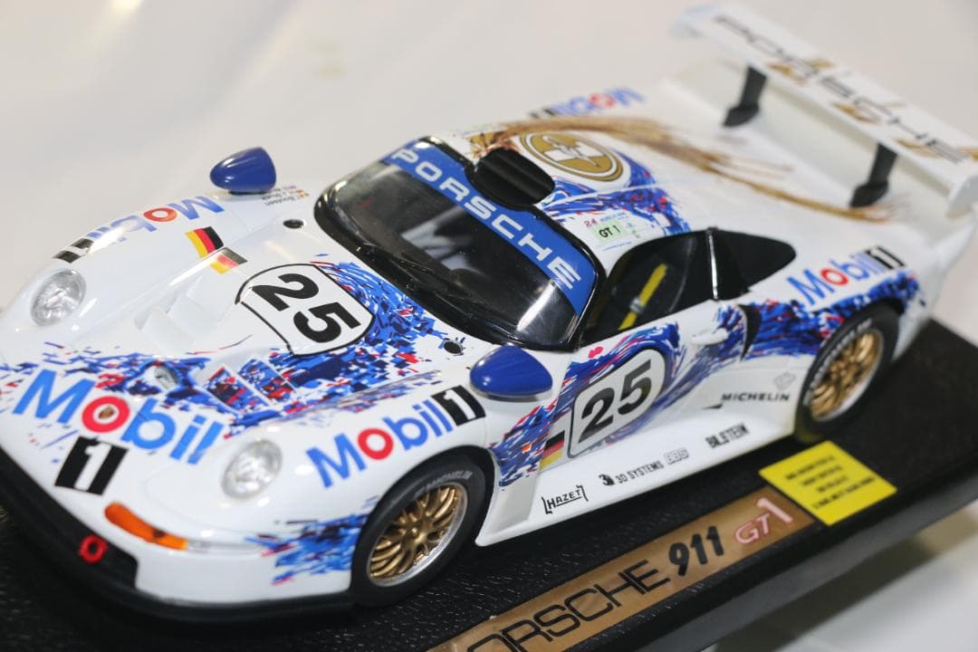 貴重　ANSON RACING製 ポルシェ９１１ＧＴ１　１／１８　中古品