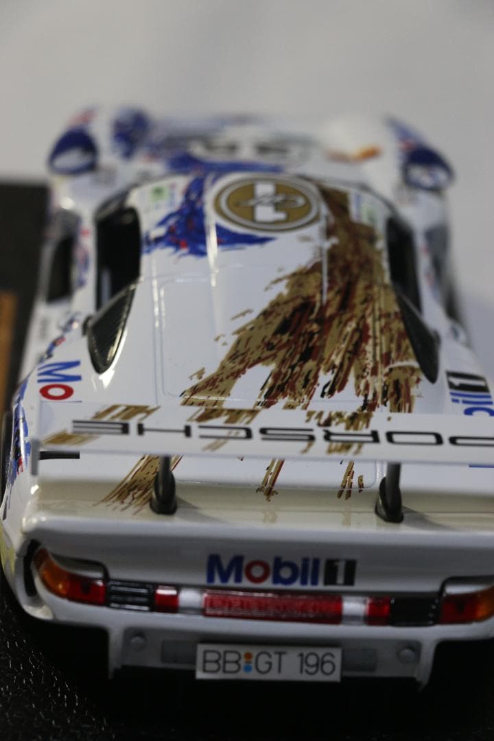 貴重　ANSON RACING製 ポルシェ９１１ＧＴ１　１／１８　中古品
