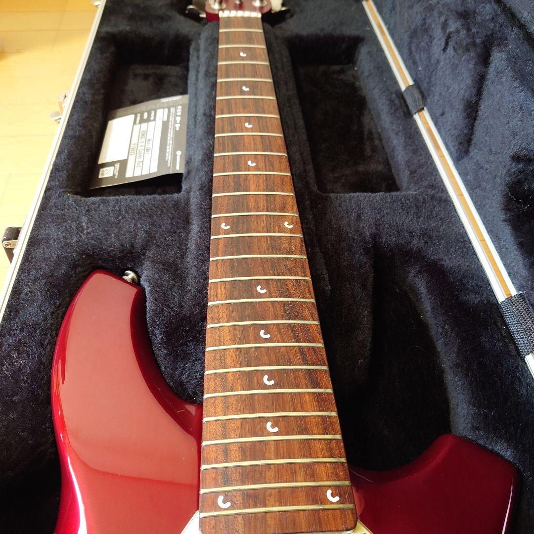 ベース Musicman bongo 6 H candy red