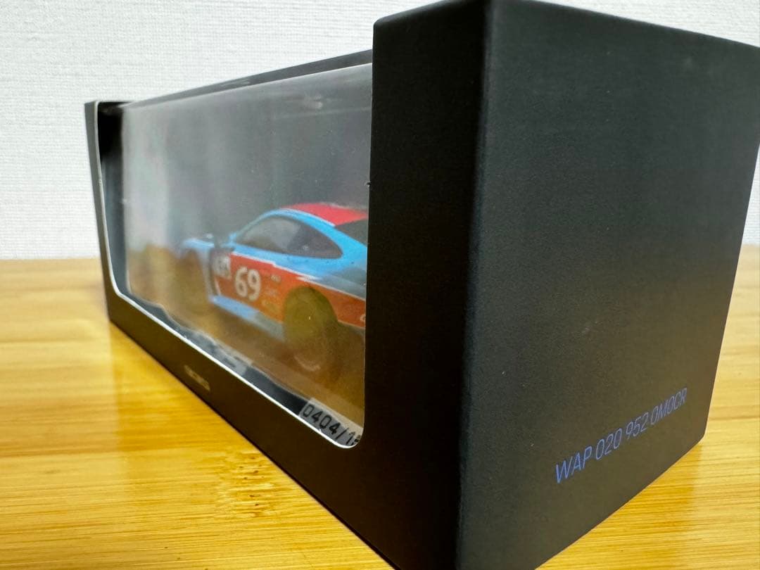 【MINICHAMPS】限定1500台 Porsche 935 #69