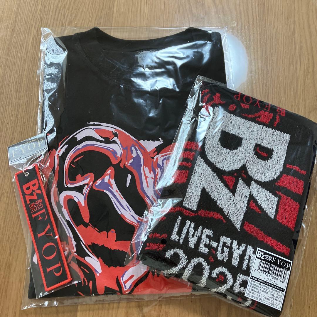 B'z FYOP ツアーTシャツ sサイズ ループタオル　キーホルダーセット