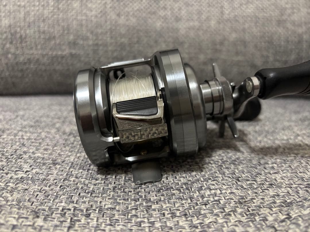 SHIMANO 19 カルカッタコンクエスト DC200