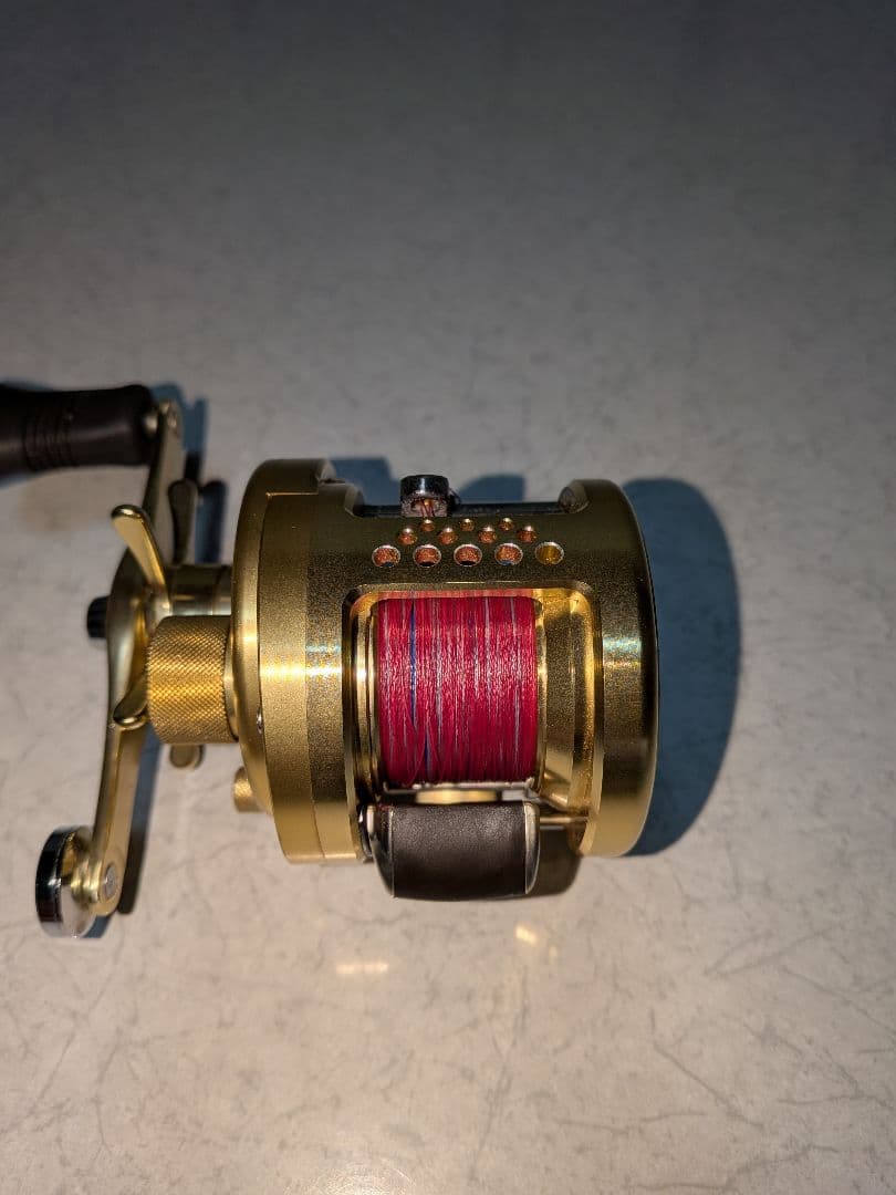 SHIMANO シマノCALCUTTA CONQUEST 401F