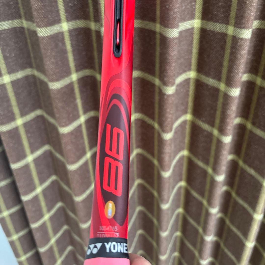 YONEX VCORE(2018)98 テニスラケット レッド