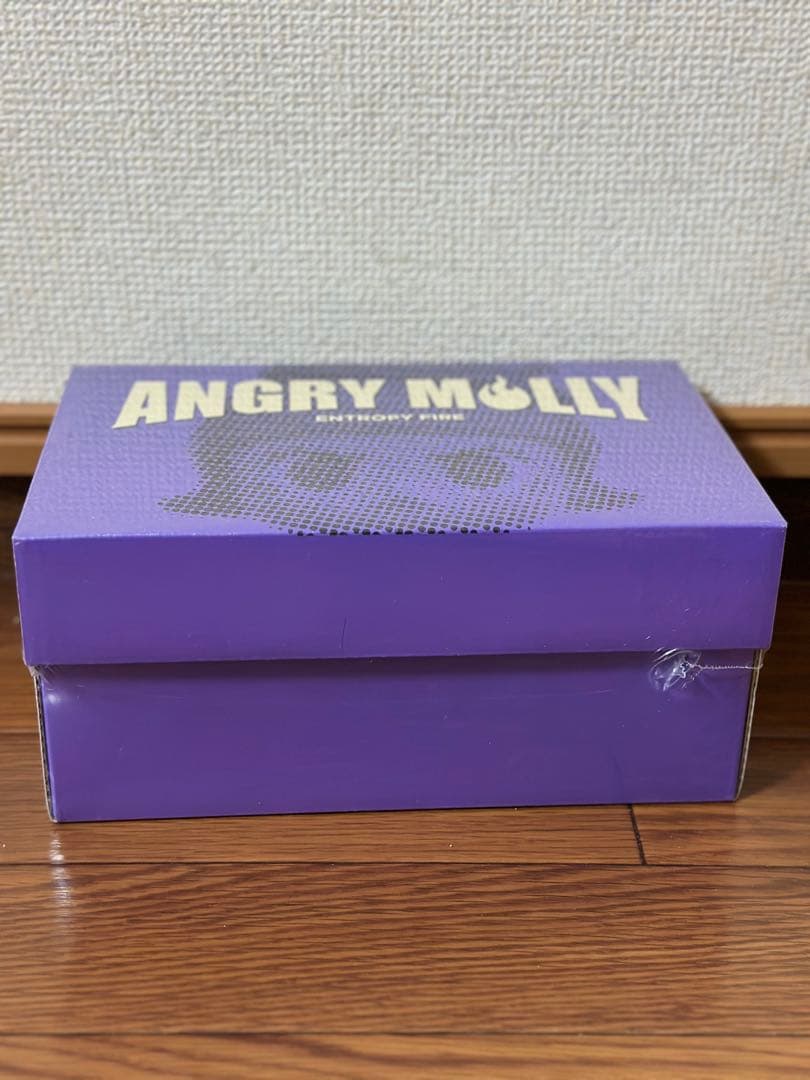 ポップマート ANGRY MOLLY ENTROPY FIRE