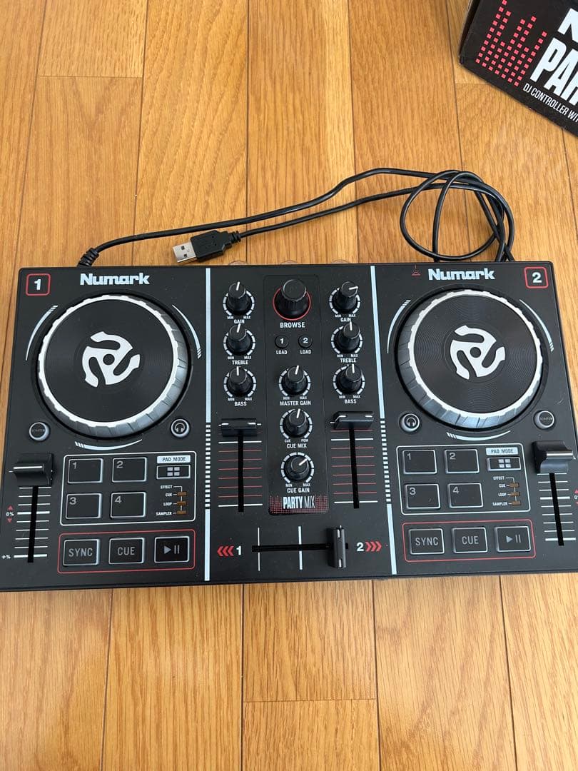 美品Numark Party Mix DJコントローラー