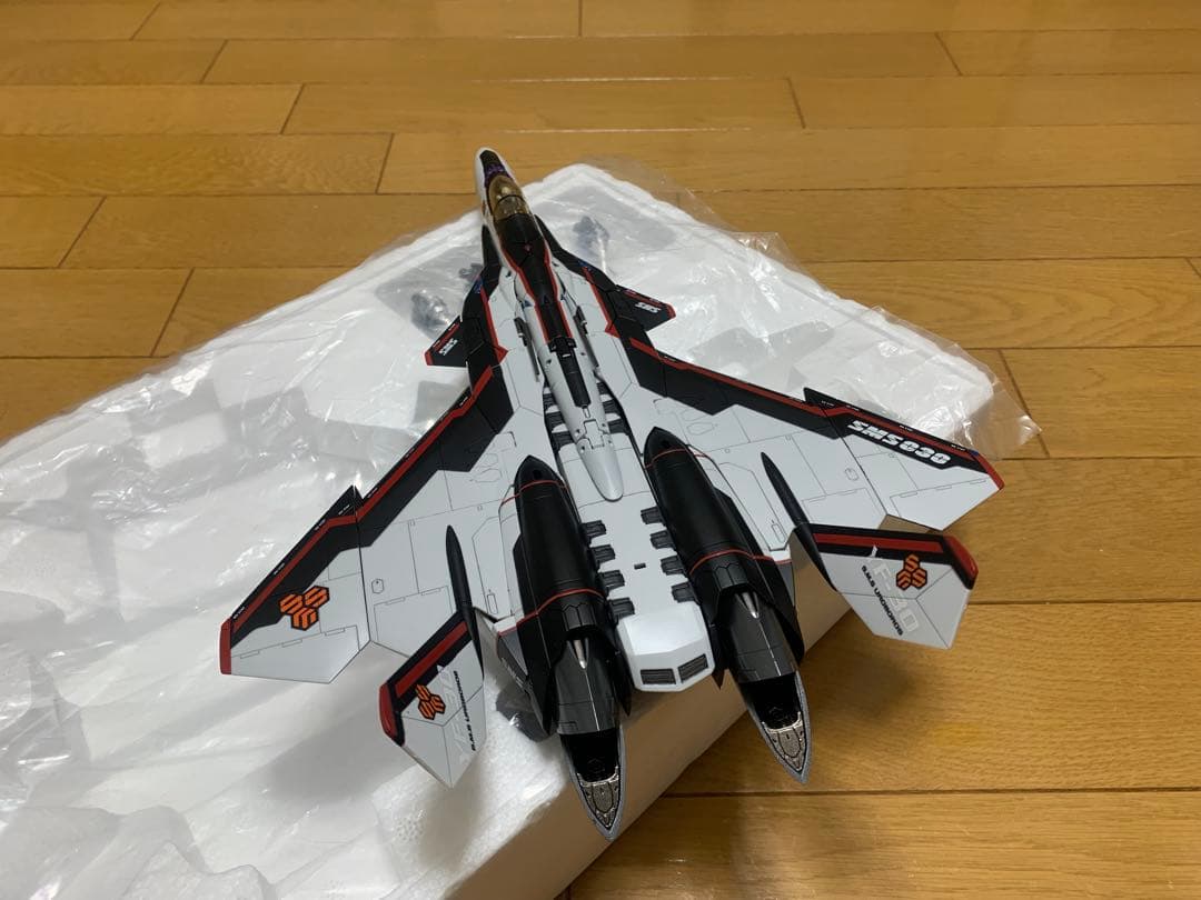 【中古品】バンダイ DX超合金 YF-30 クロノス