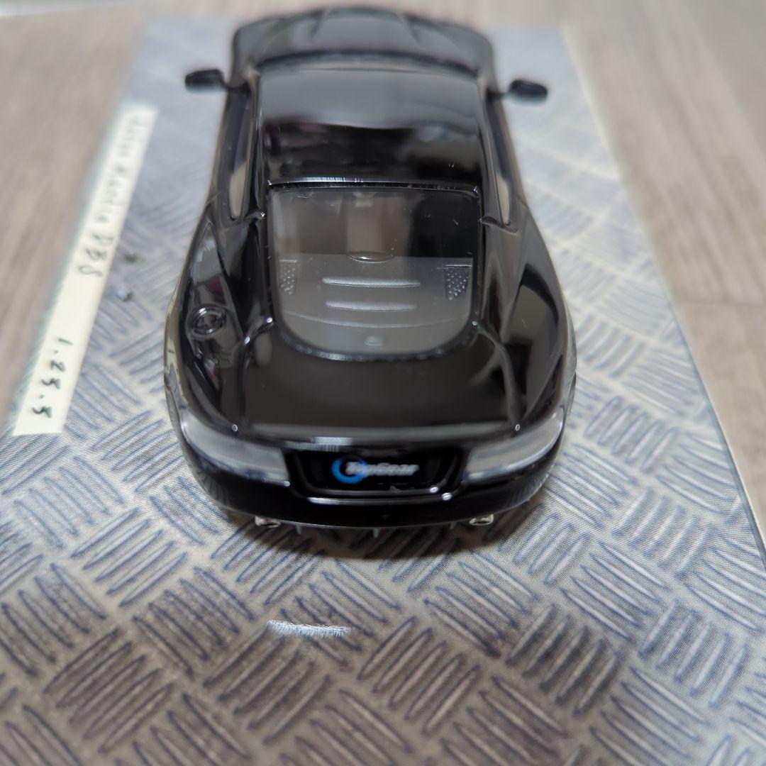 Aston Martin DBS 1/25 ブラック