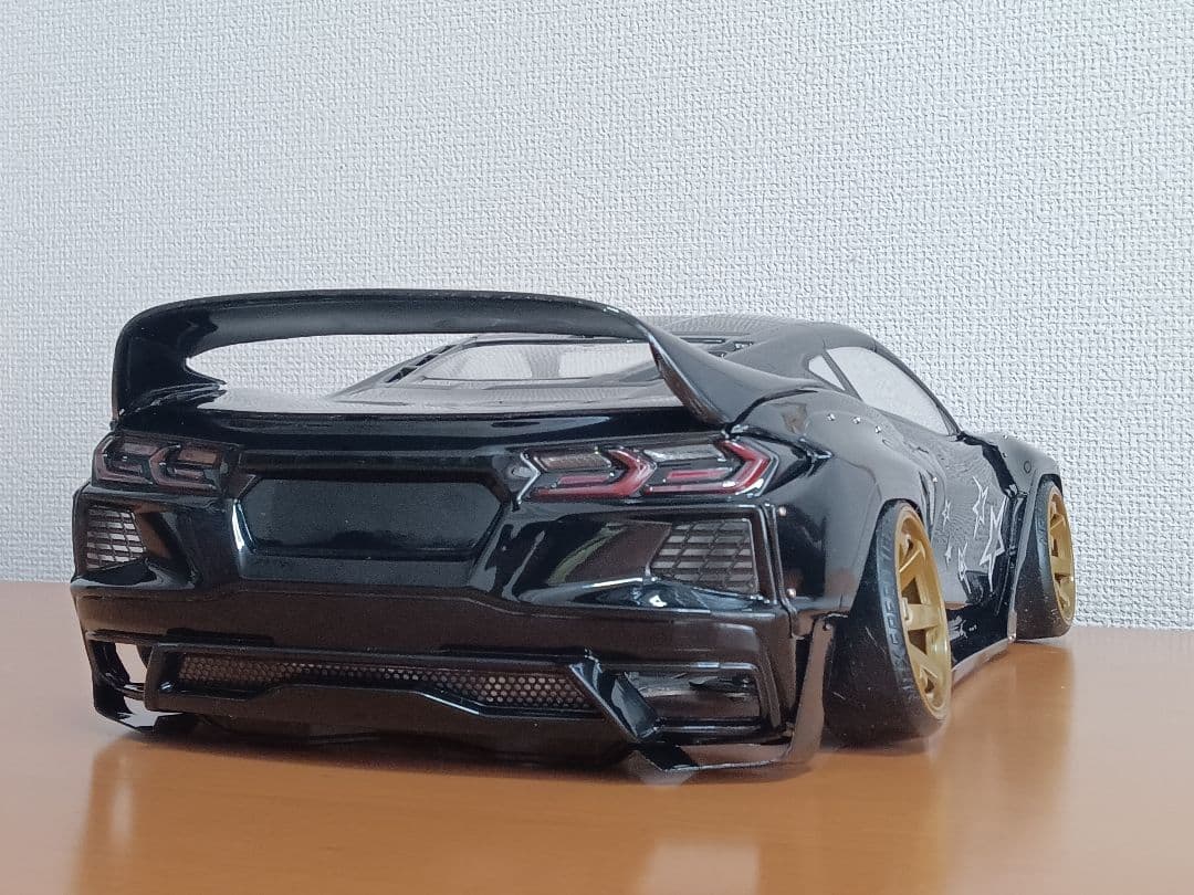 ラジコンボディ　アディクション パンデム コルベットC8ボディ