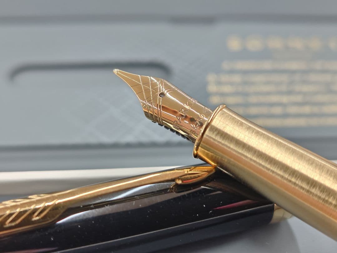 Parker Sonnet 万年筆 黒・金