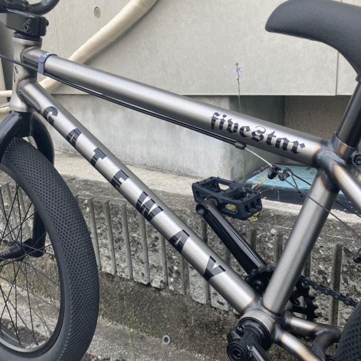 CULT VANSコラボ BMX