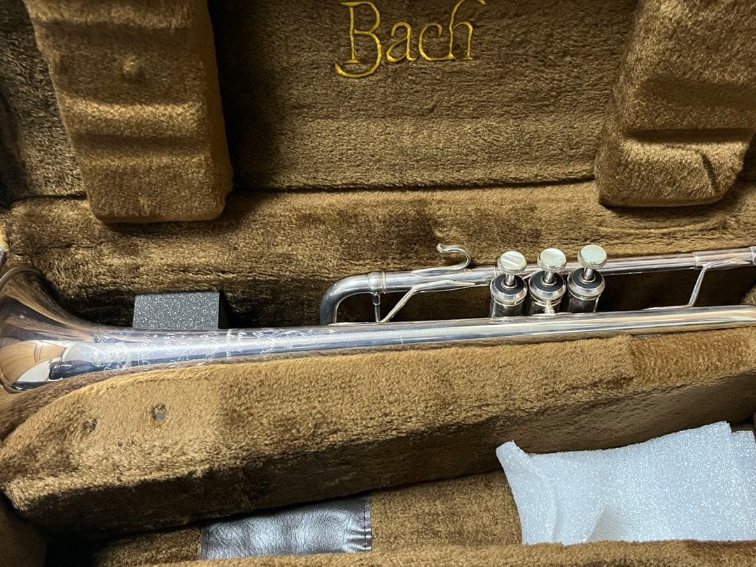 Bach アルティザンC管トランペット