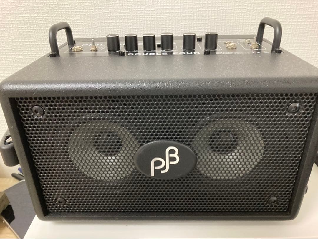 新品同様！　ベースアンプ　PHIL JONES BASS(PJB)