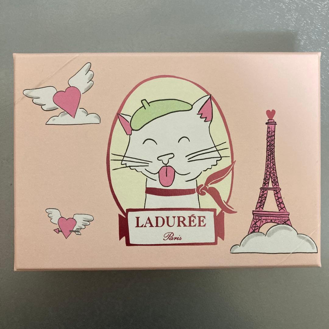 アムールデュショコラ　入手困難　LADUREE シャオベレー　ウジェニー　セット