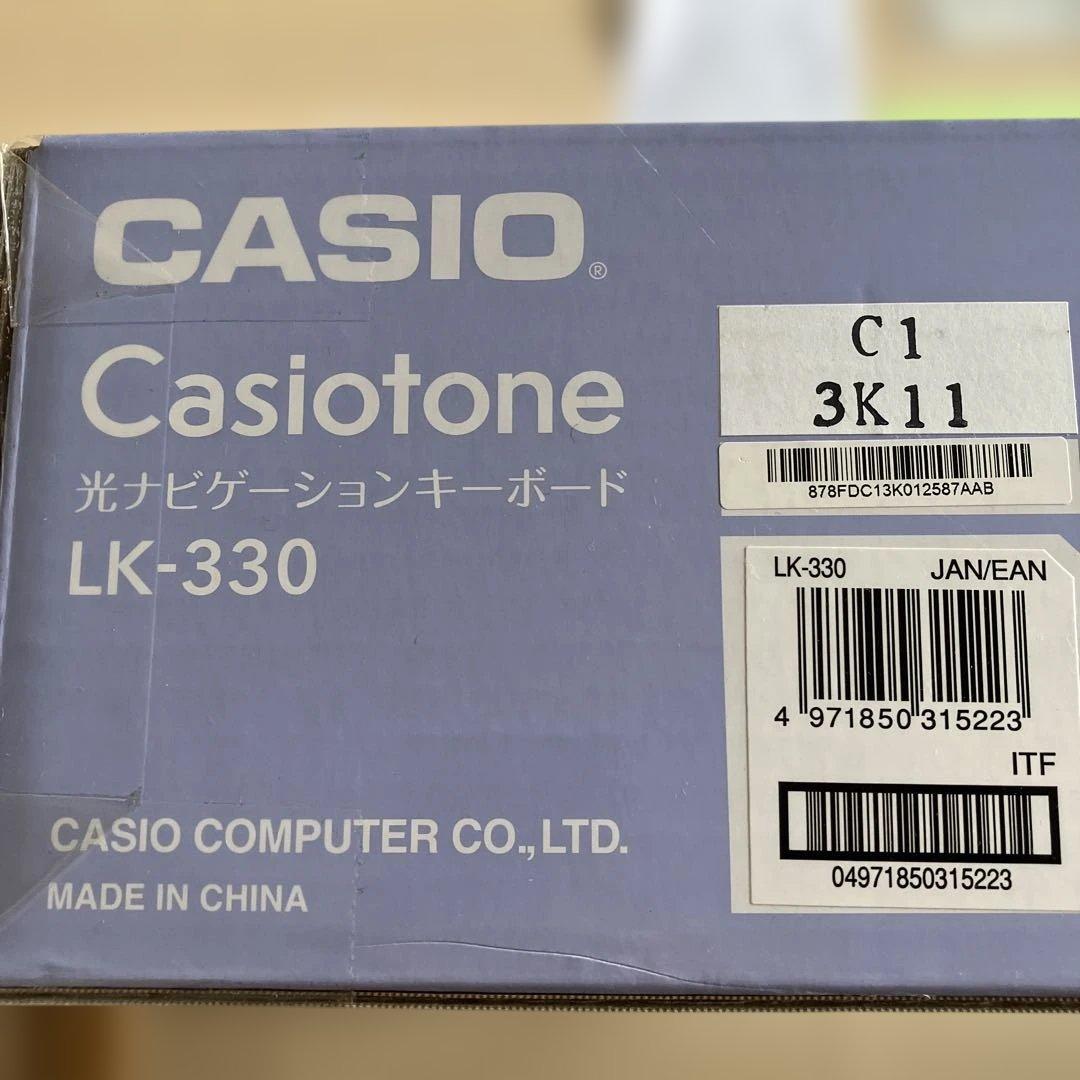 CASIO LK-330 Casioton光ナビゲーションキーボード　61鍵盤
