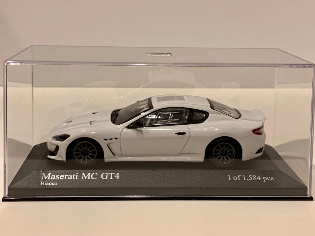 1/43 マセラティ グランツーリスモ MC GT4 2010 ホワイト