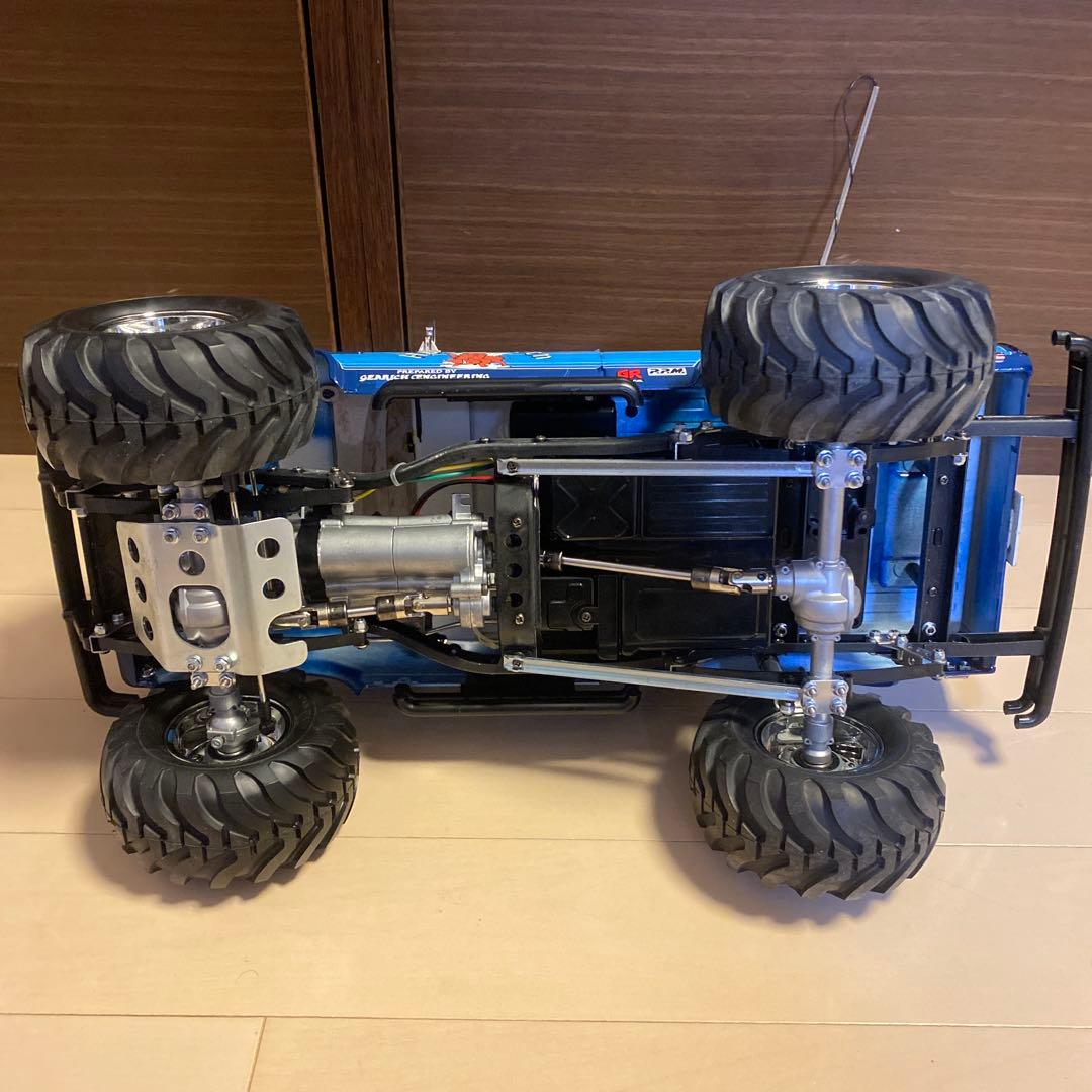 【中古】【美品】タミヤ 1/10 電動RCトヨタハイラックス 4WD ハイリフト