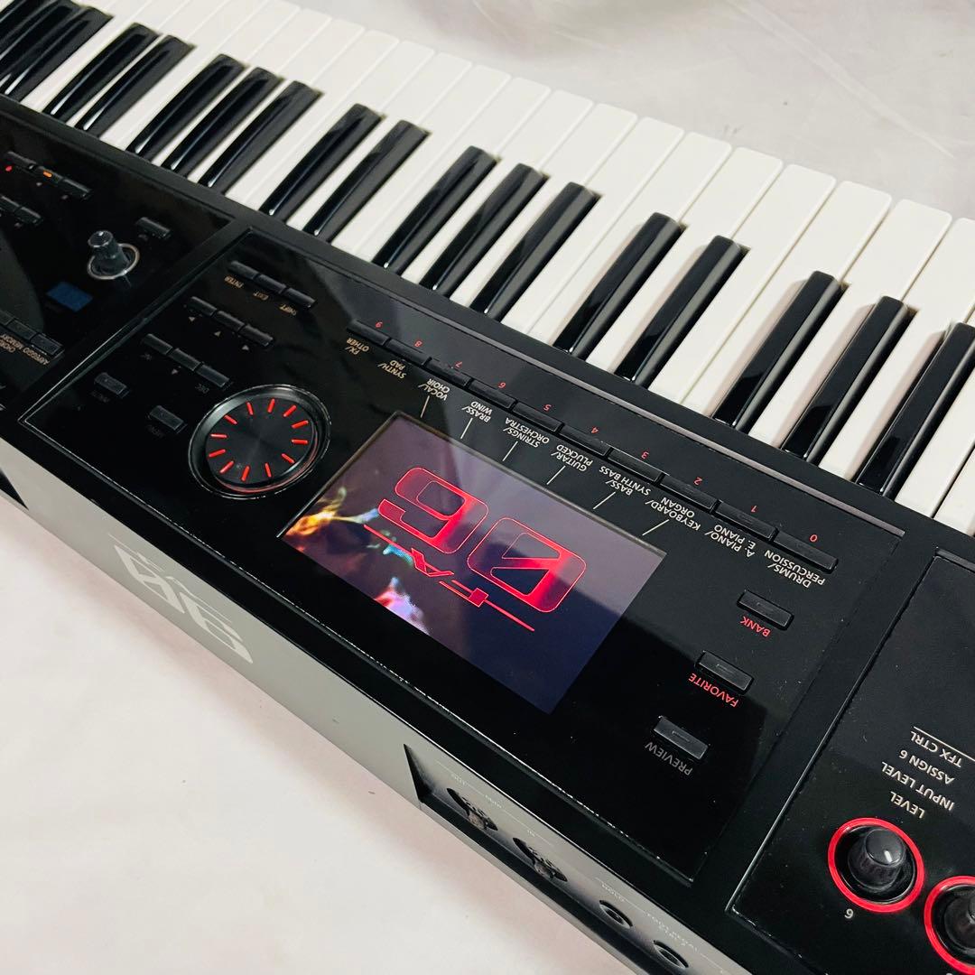 Roland FA-06 ローランド　Music Workstation