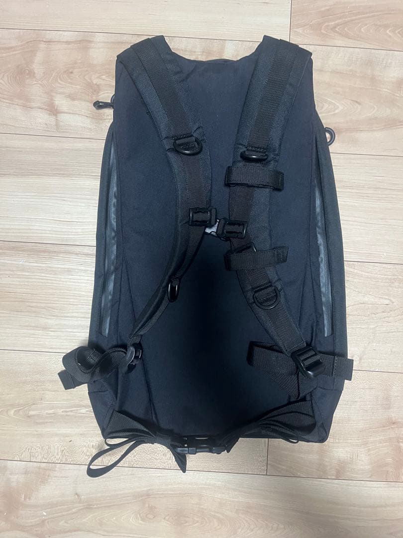 25-26 RAIN OR SHINE CRUISE PACK 11L 黒