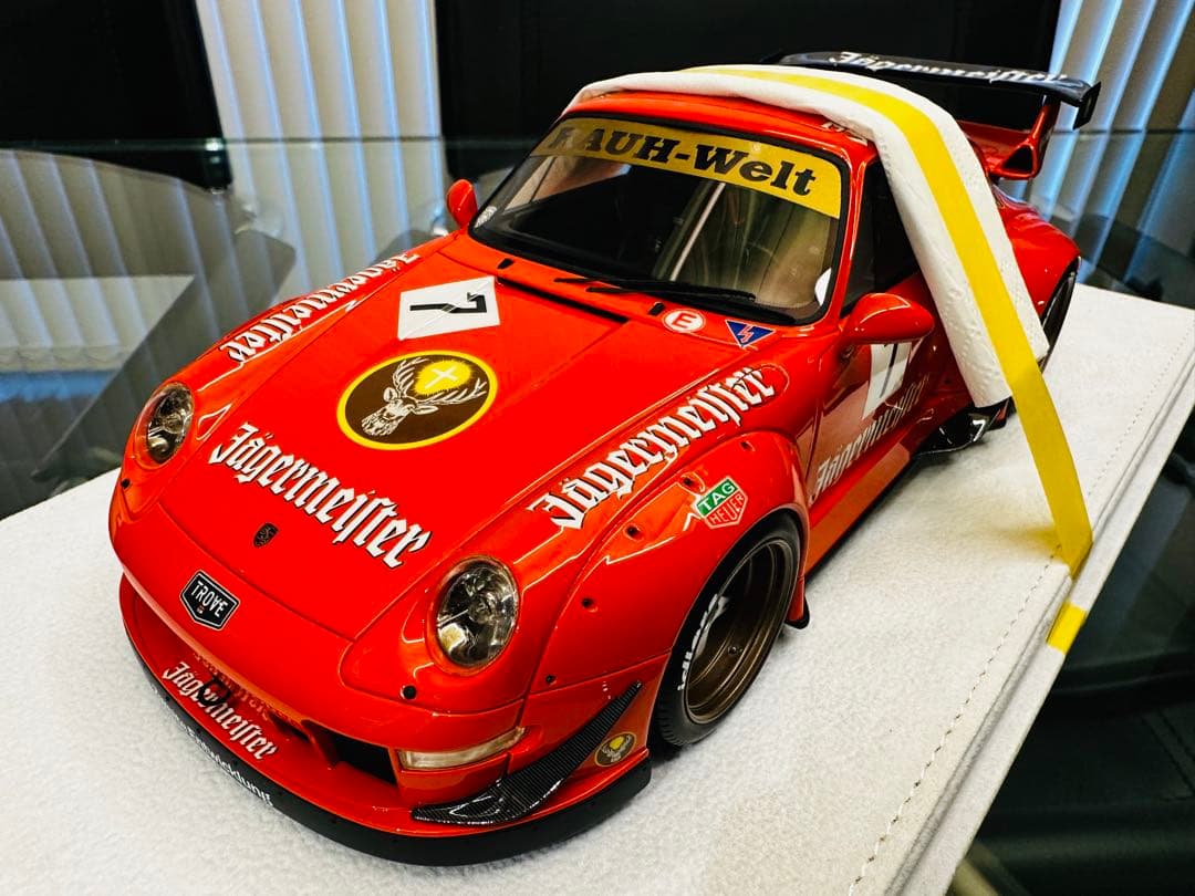 Fuelme RWB993 1/18 プロトタイプ