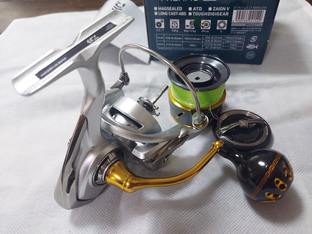 DAIWA 21フリームスLT4000-CXH スピニングリール