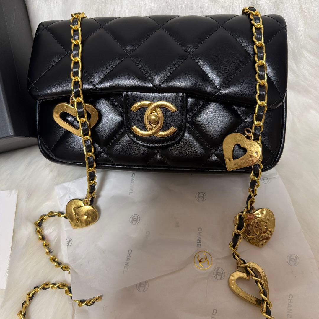 m*i様 CHANELノベルティ ハートチャーム付きショルダーバッグ