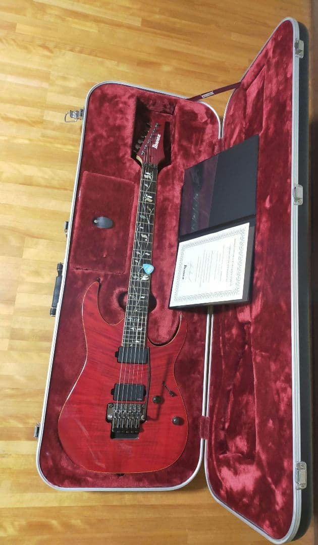 Ibanez エレキギター レッド ケース付き