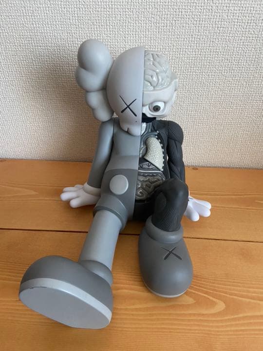 正規品　カウズ OriginalFake フィギュア 人体模型 グレー KAWS
