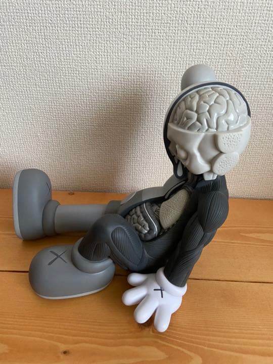 正規品　カウズ OriginalFake フィギュア 人体模型 グレー KAWS