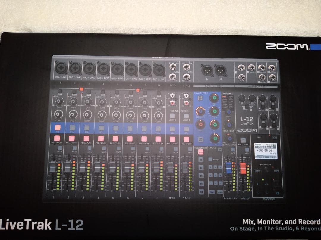 未使用品　ZOOM LiveTrak L-12 デジタルミキサー